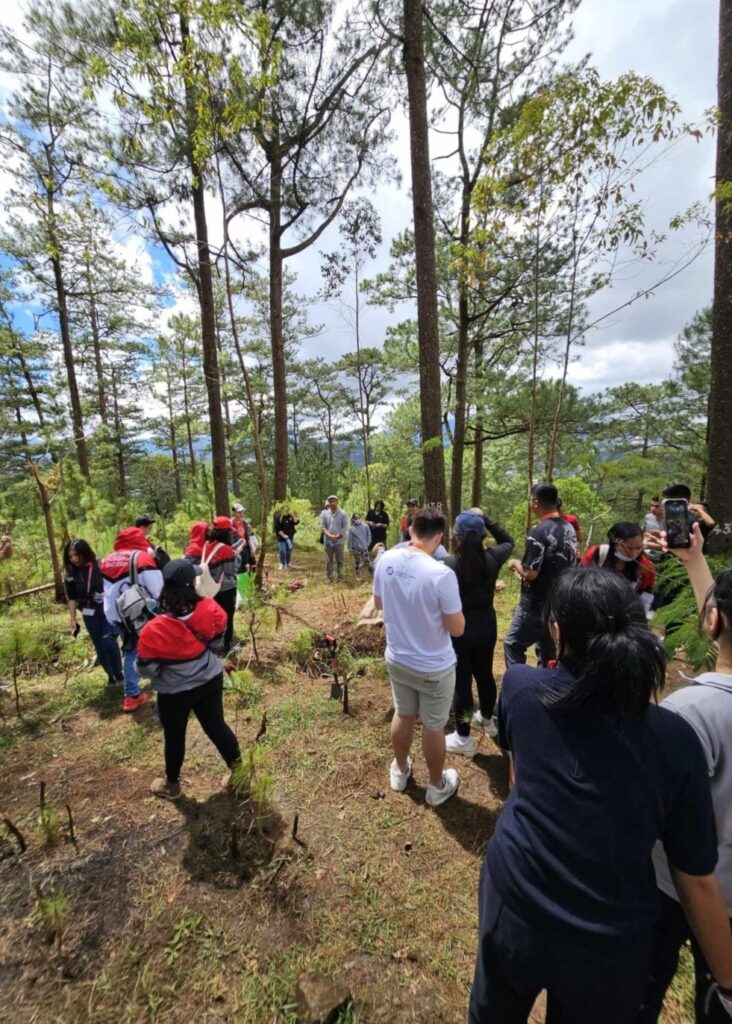 GROOM ME: Weeding at Busol Watershed - SNS